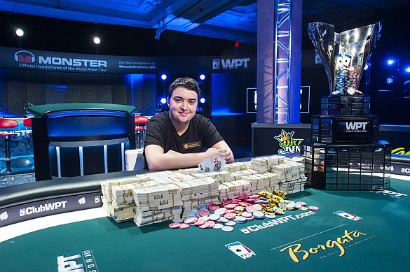 News: Streamer folds straight flush live on Twitch